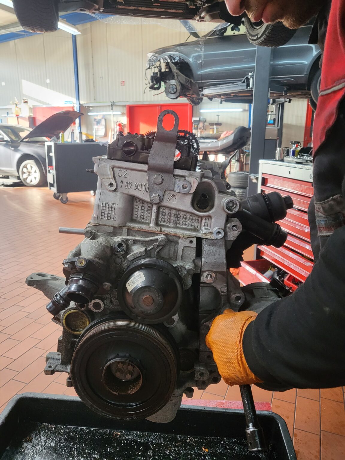 Spannende Motorfehler Fahrzeug Reparieren Lassen Bild